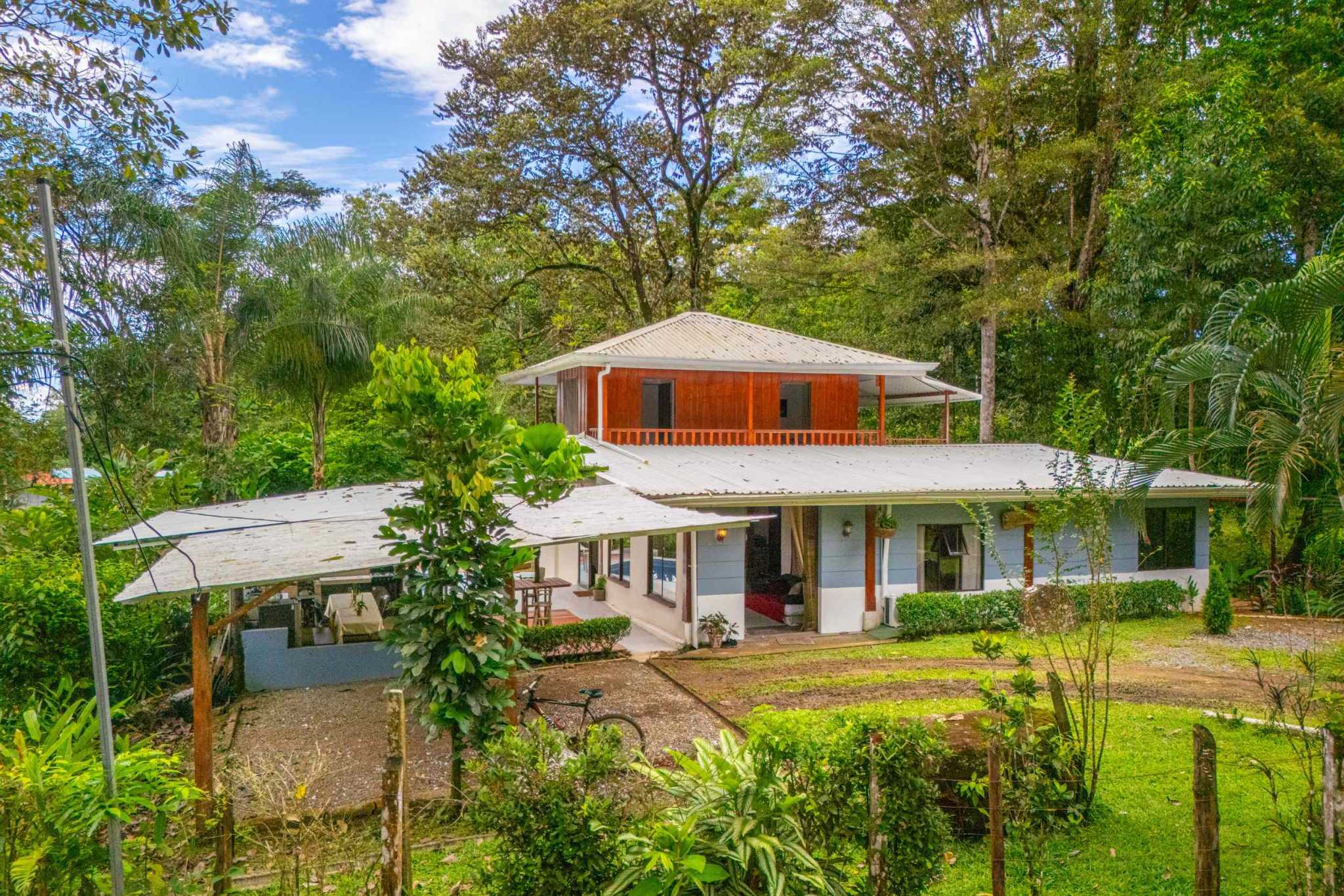 Renovated, Comfortable 4-Bedroom Simple Home near Streams in Ojochal ...